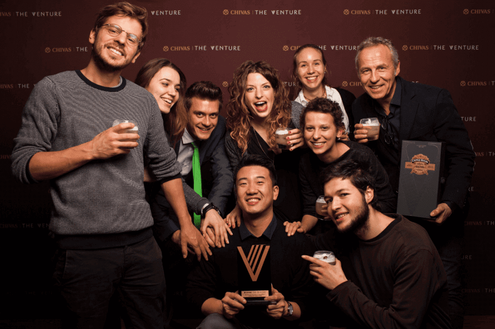 The Evolution of Friendship - Ape to Gentleman