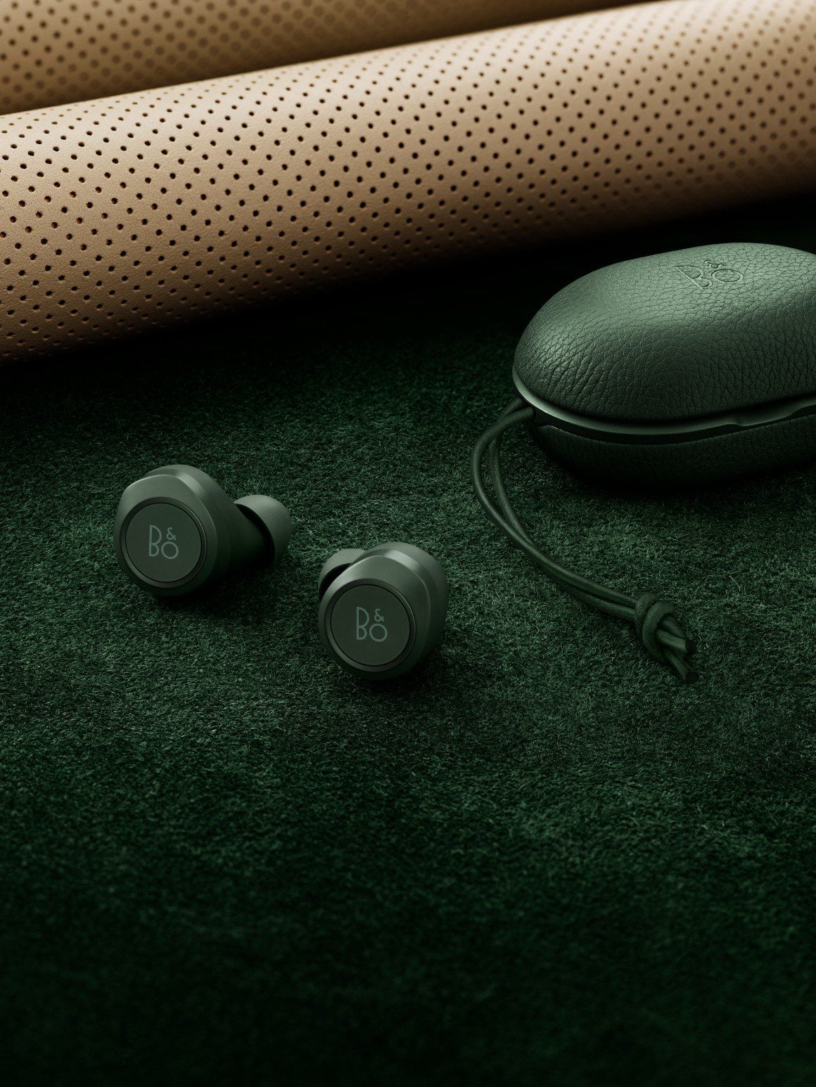 Beoplay E8 Racing Green Special Edition Wireless Earphones