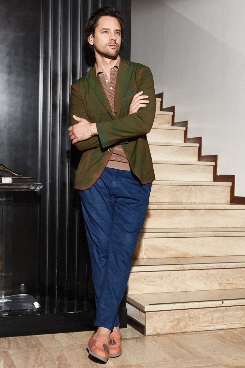 6 Sophisticated Ways To Wear A Polo Shirt For Men