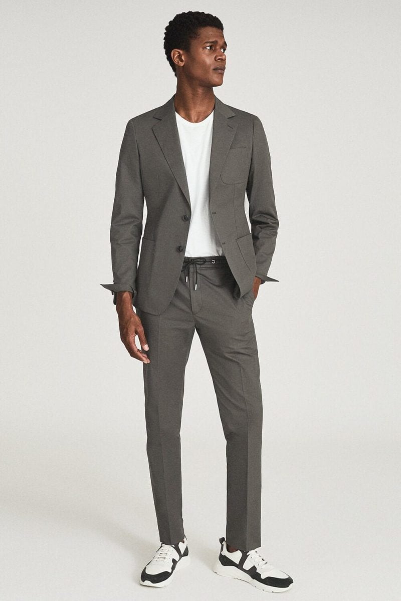 The Best Men's Suit Styles & Trends For 2025