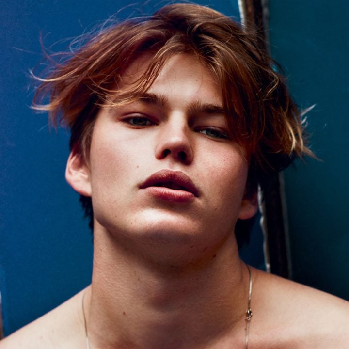 Modern Middle Part Hair For Men: How To Get The Look In 2025