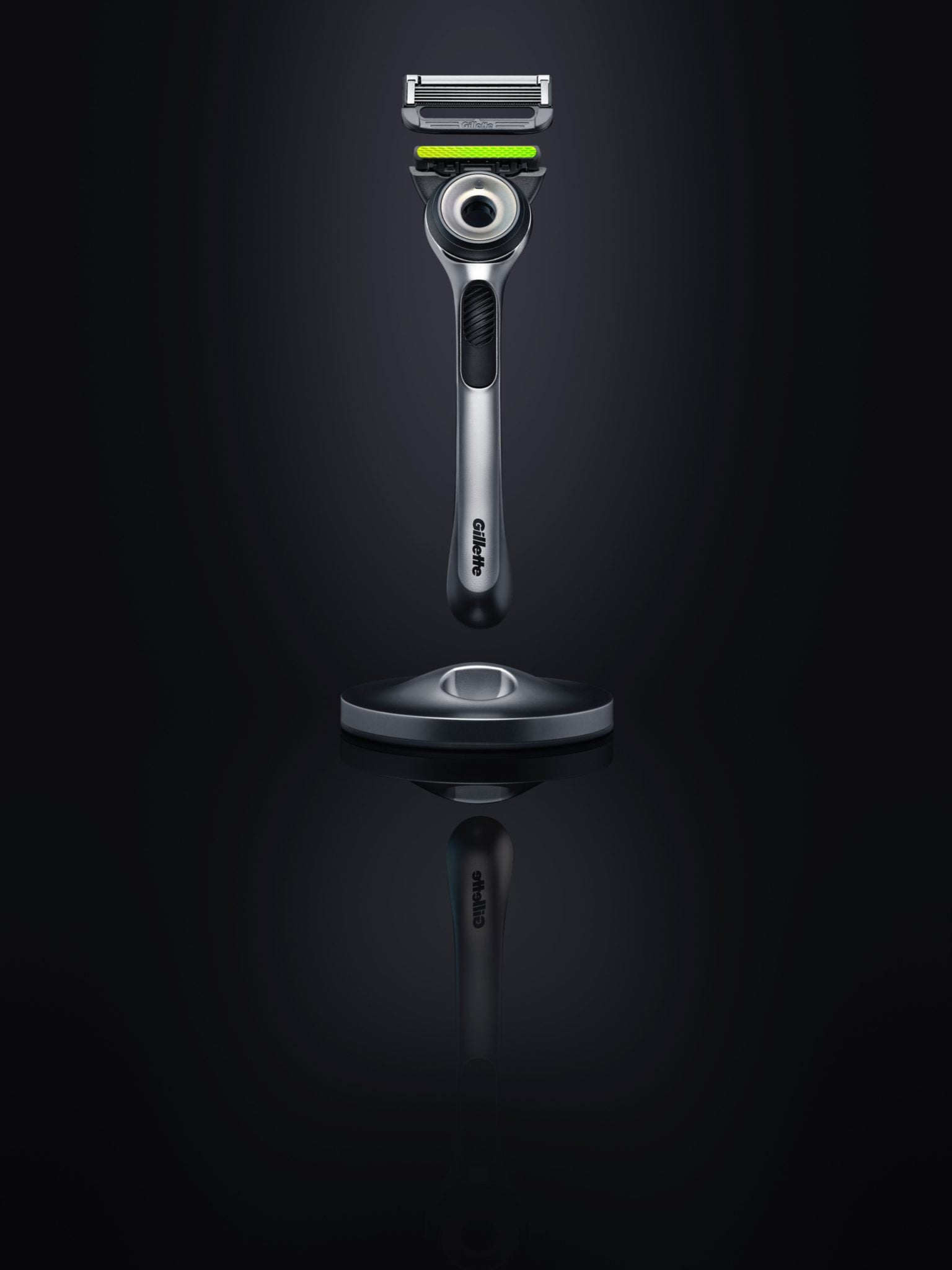 GilletteLabs Exfoliating Bar Razor Expert Review (2025)