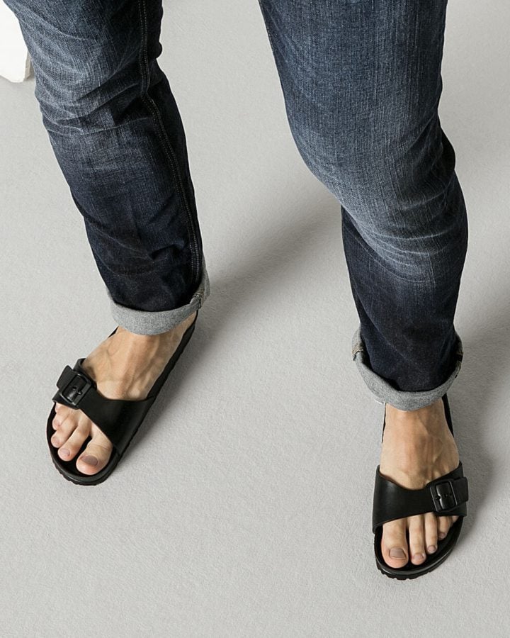 The Coolest Men's Pool Slides For Summer 2026