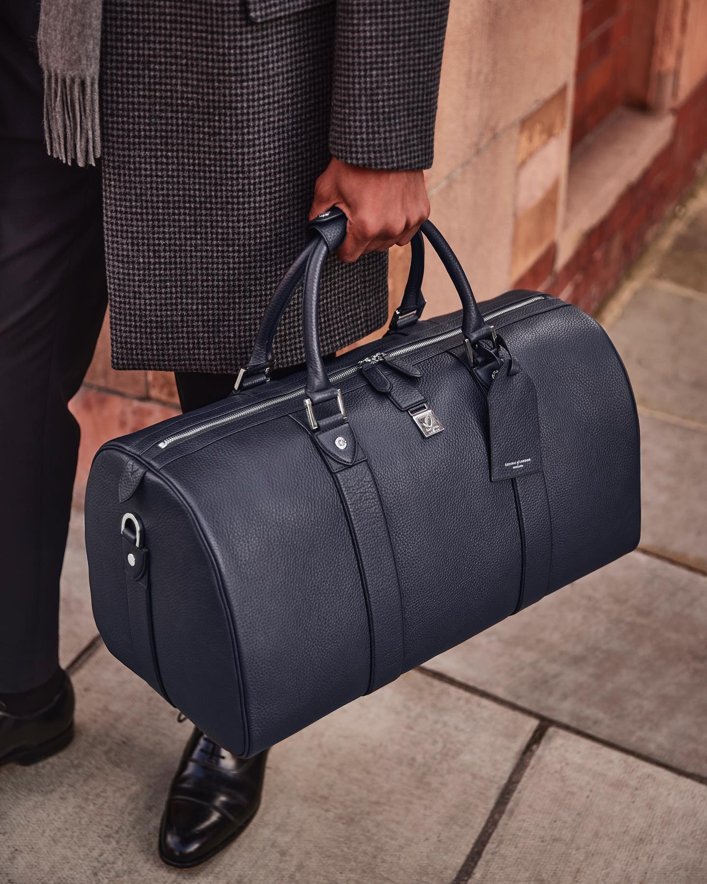 10 Fashion Accessories All Stylish Men Should Own