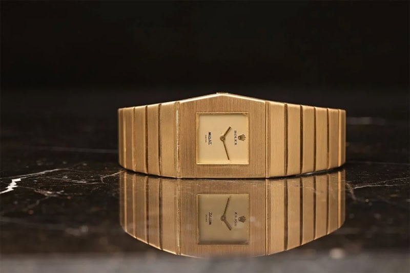 The Most Stylish Men’s Gold Watch Models For 2026