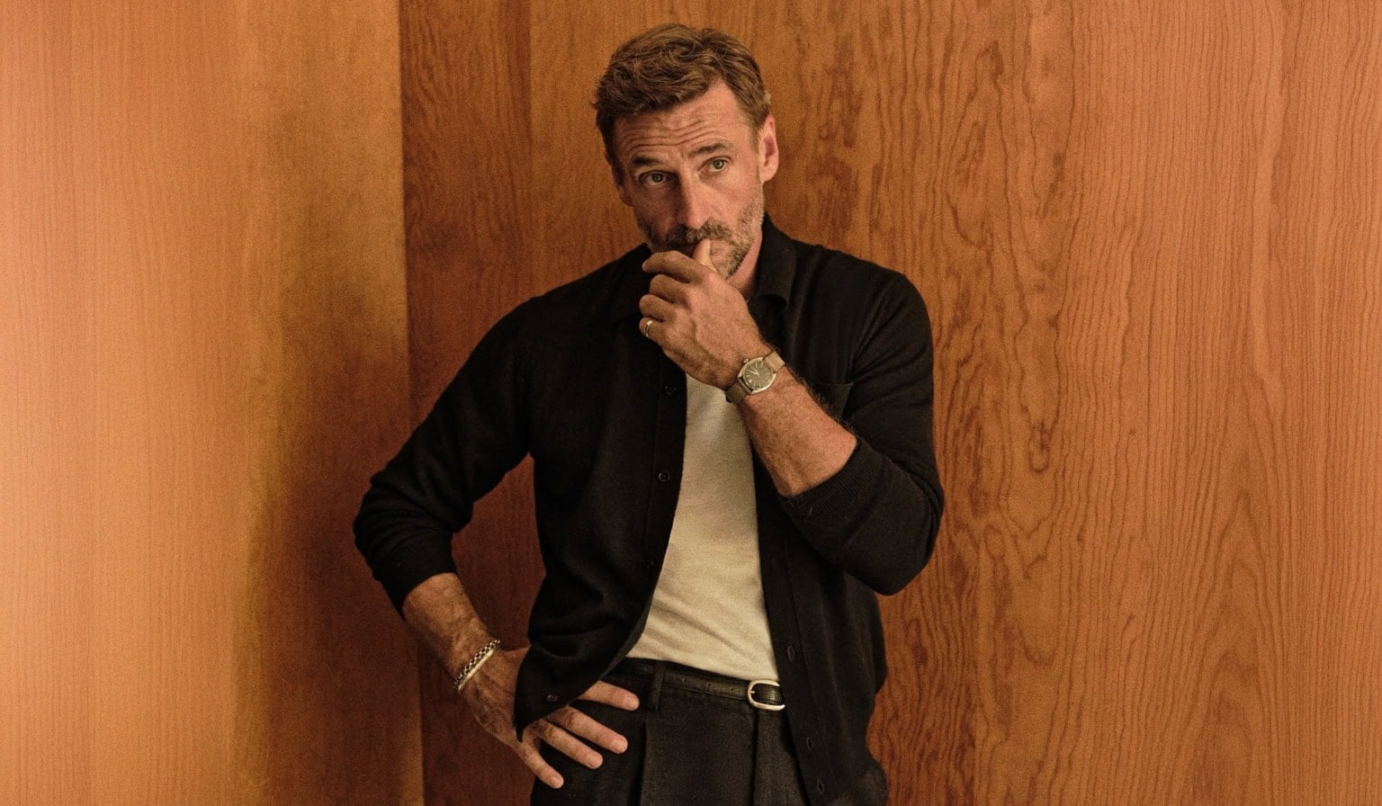 How To Dress Well In Your 40s - A Modern Gentleman's Guide